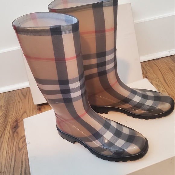 Burberry | Shoes | Burberry Rain Boats | Poshmark